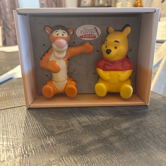 Disney | Other | Disney Tigger And Pooh Handpainted Figures Orange And ...